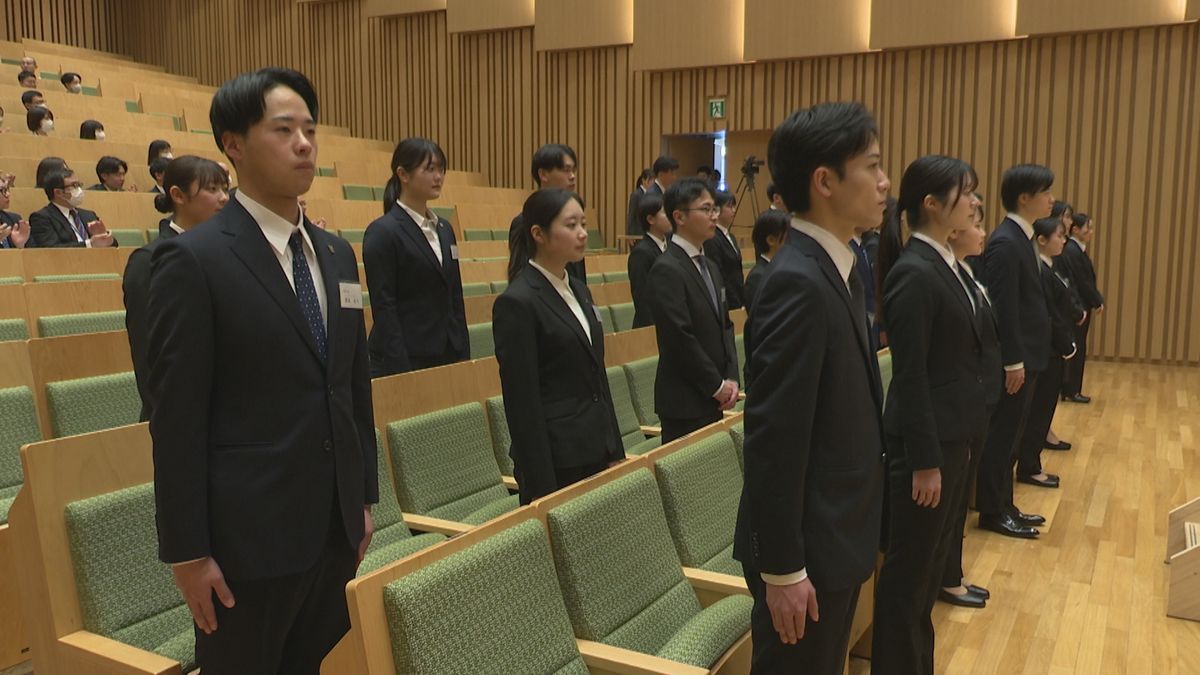 「遠慮なく色々な挑戦をしてほしい」フィデア銀行誕生控え荘内銀行と北都銀行が合同入社式（2026年4月1日掲載）｜YBC NEWS NNN