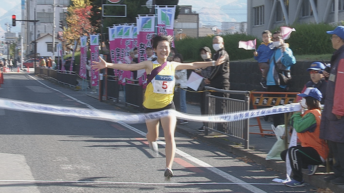 2区でトップに出た山形がその後独走状態 県女子駅伝の熱戦を振り返る（2025年11月17日掲載）｜YBC NEWS NNN