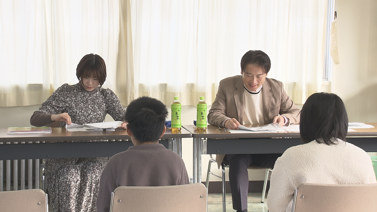 YBCのアナウンサーが上山市の盲学校で市出身作家の絵本を読み聞かせ（2025年11月20日掲載）｜YBC NEWS NNN