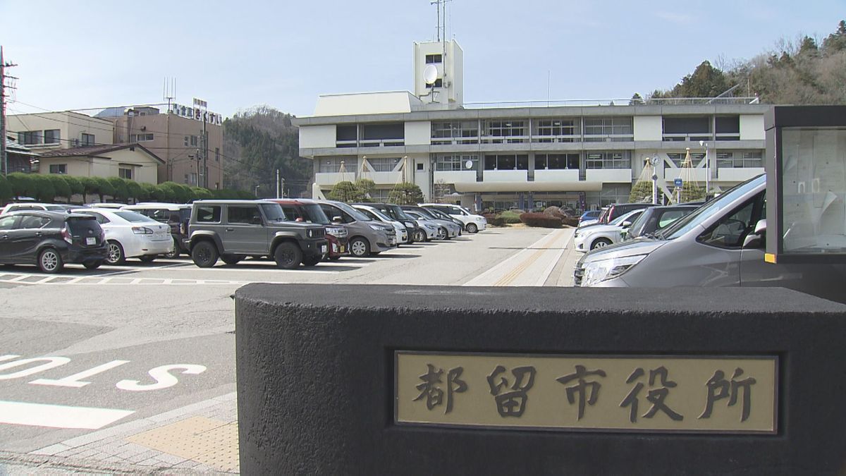 【速報】都留市長選 新人の日向美徳氏が初当選 4選目指した現職との接戦制す（2025年11月16日掲載）｜YBS NEWS NNN