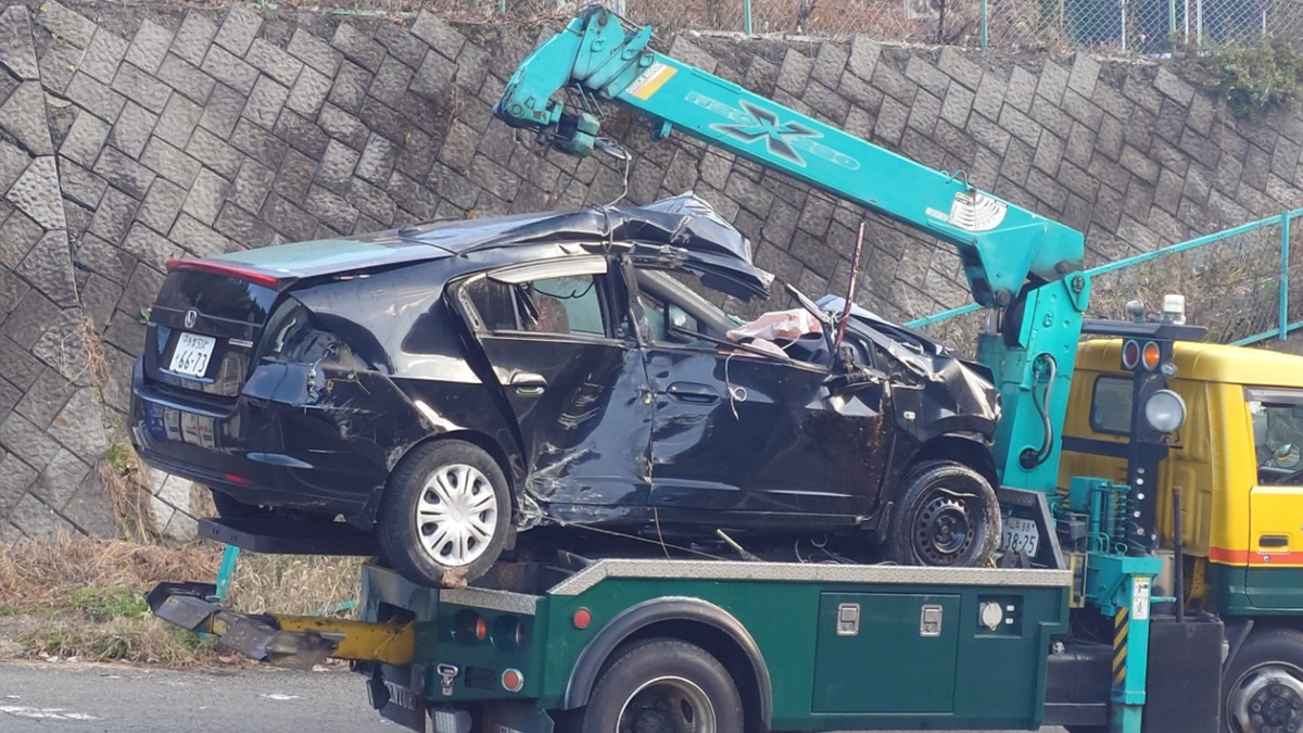 【速報】乗用車が横転し1人死亡 道志村の国道413号 現場付近は一時通行止めに 山梨・道志村（2025年11月27日掲載）｜YBS NEWS NNN