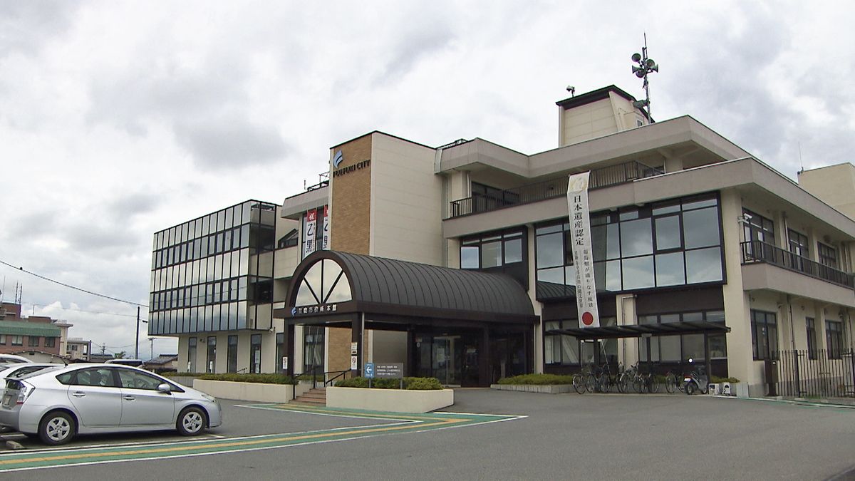 任期満了に伴う笛吹市長選 現職の山下氏が3選出馬意向示す 山梨県(2024年2月27日掲載)|ybs News Nnn